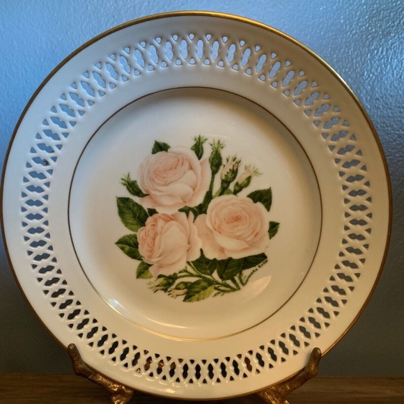 Art | Moss Rose Collector Plate From The 12 Rose Plates Bing Grondahl ...